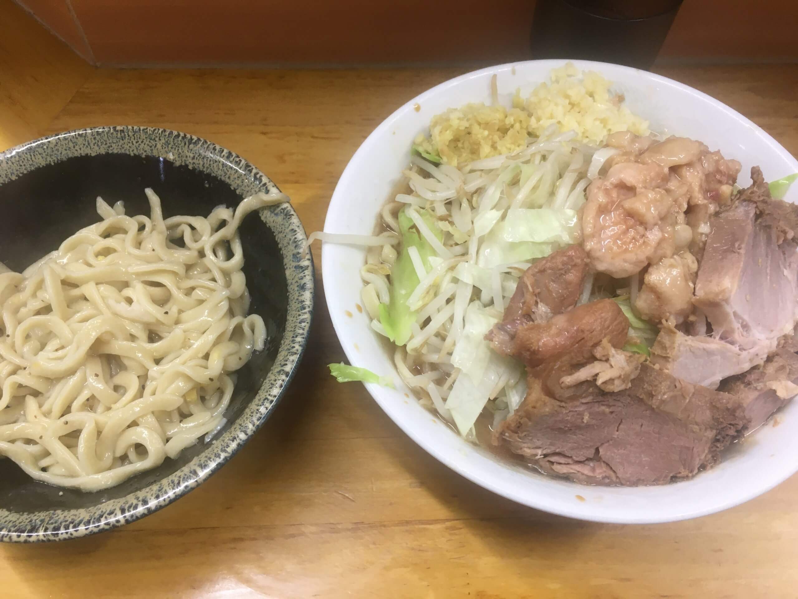 Ramen Jiro Tachikawa: The Classic Jiro with a Salt & Pepper Aedama ...